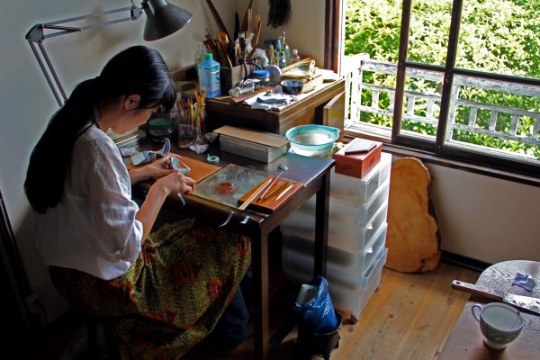 Mio Heki: Kintsugi Artist and Urushi Master – Kyoto Journal